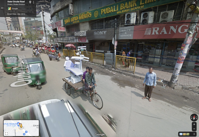 48 Weird And Funny Images Caught On Google Maps Street View